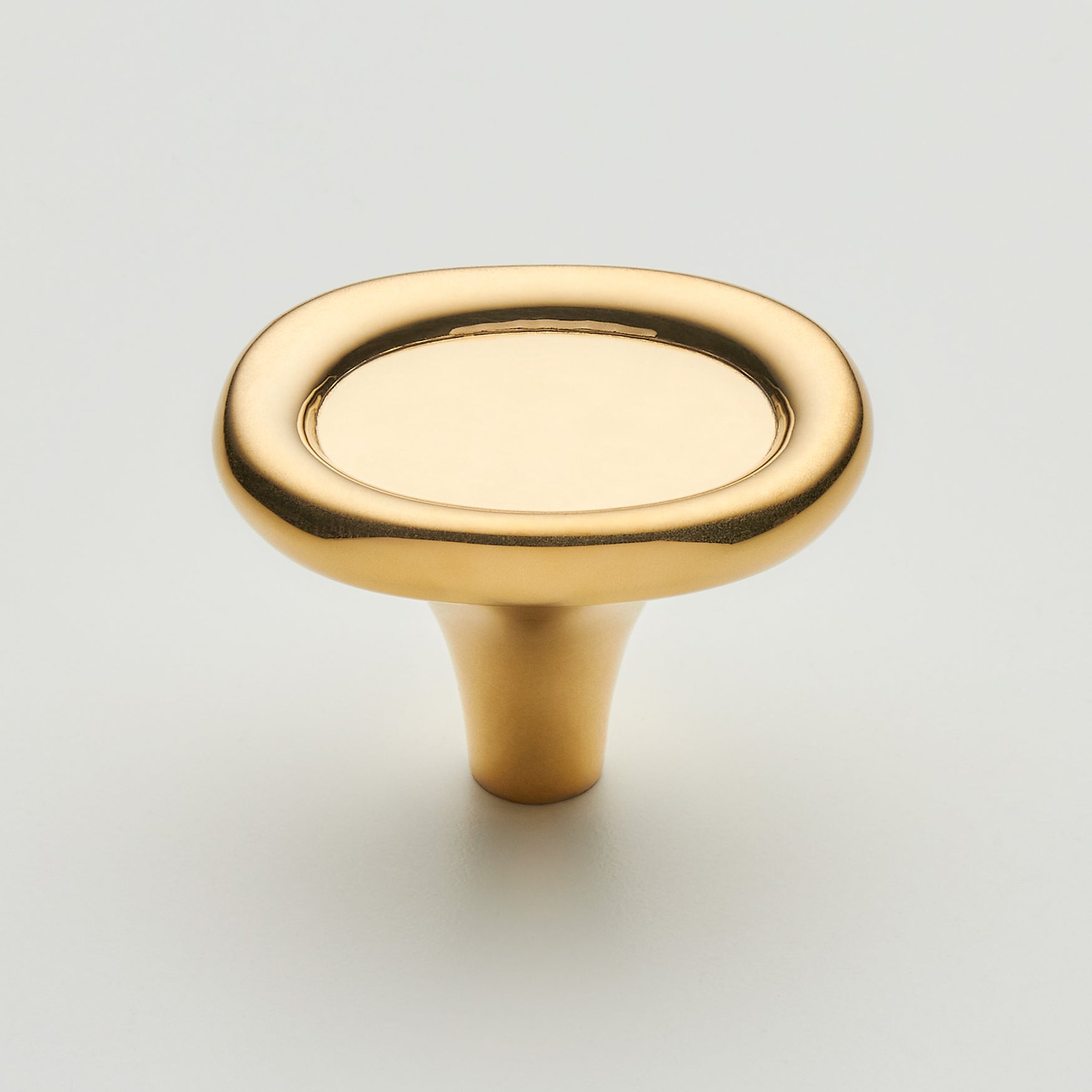 Lino Oval Cabinet Knob – Henry Blake