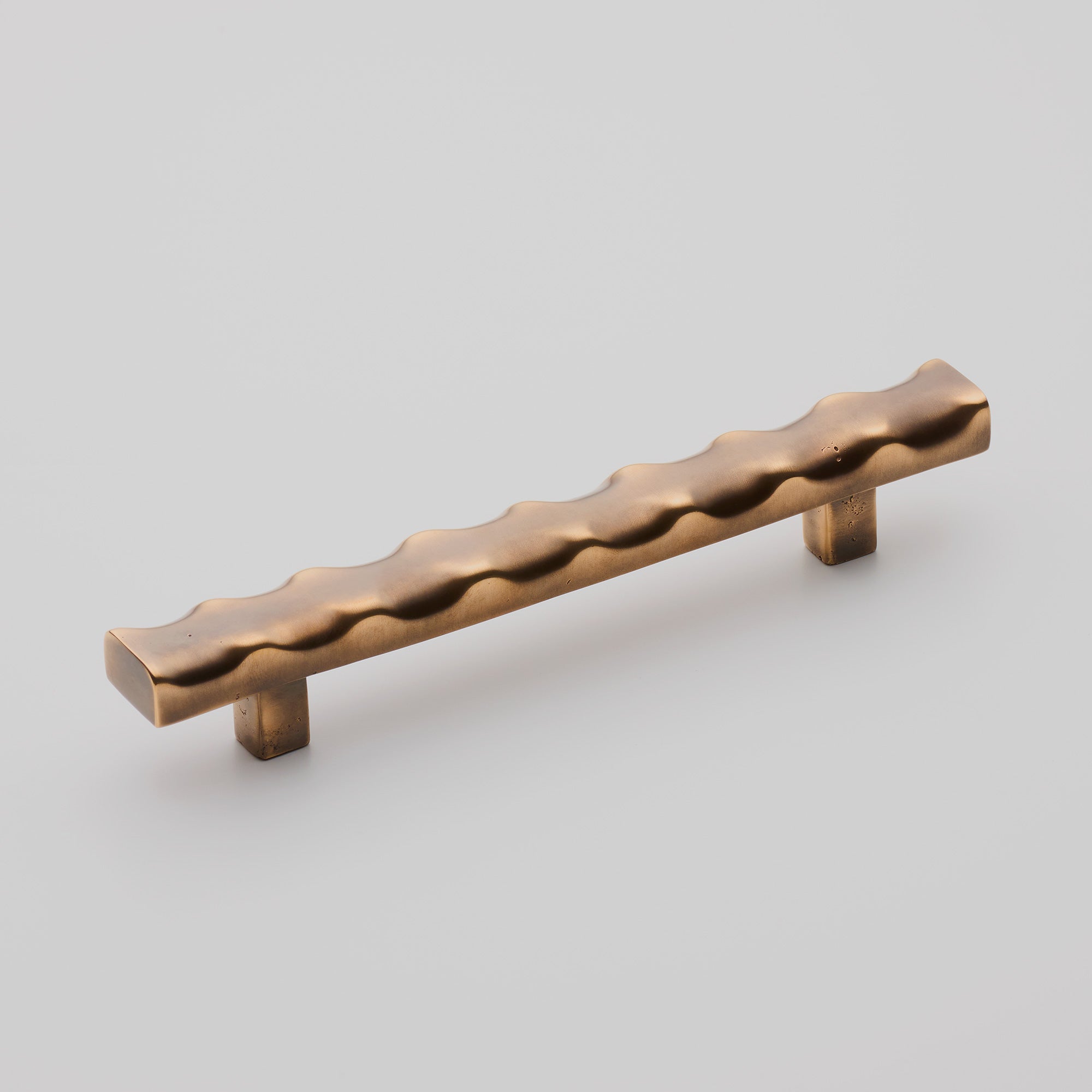 Darwin Bronze Waved Cabinet Bar Handle – Henry Blake