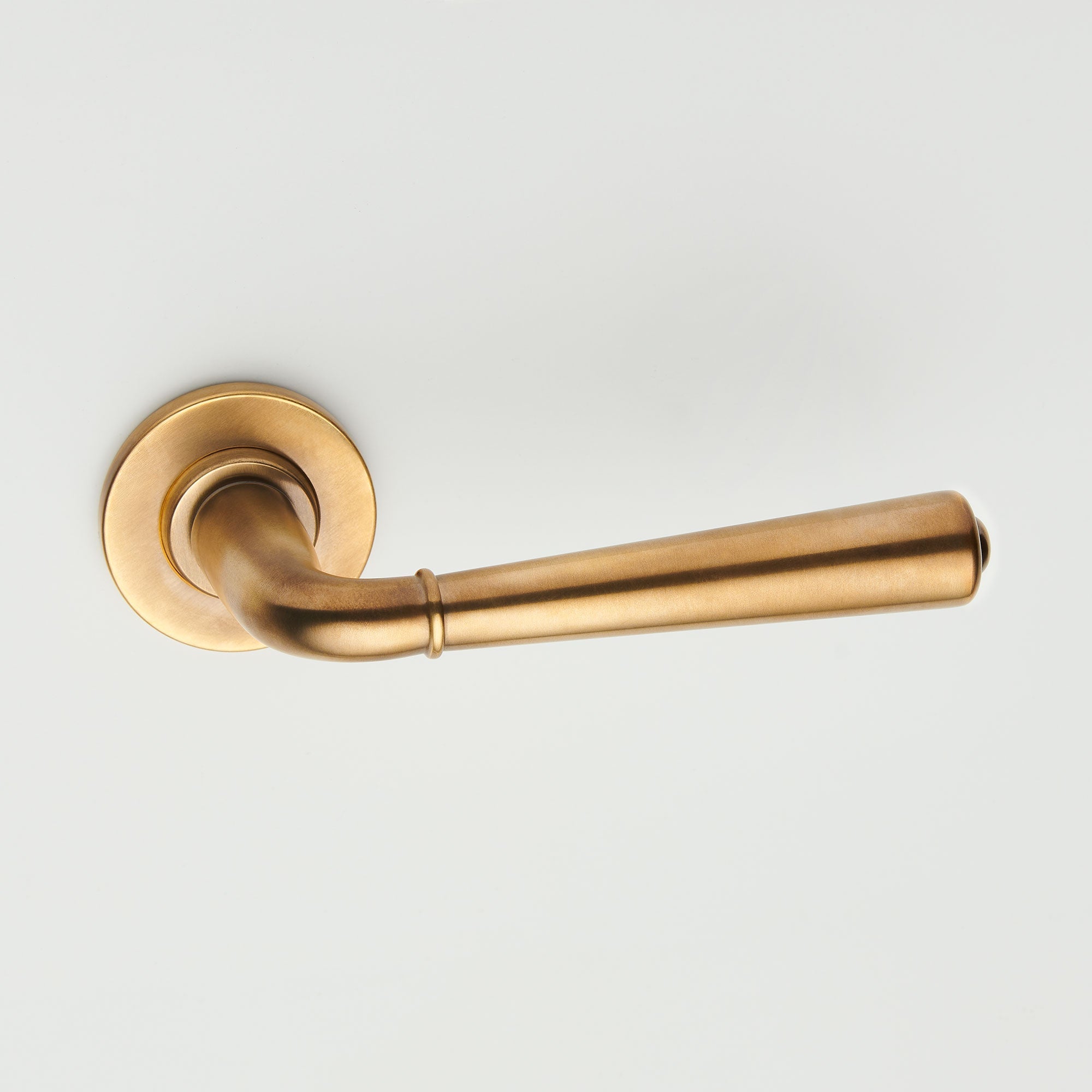 Jones Lever Handle – Henry Blake