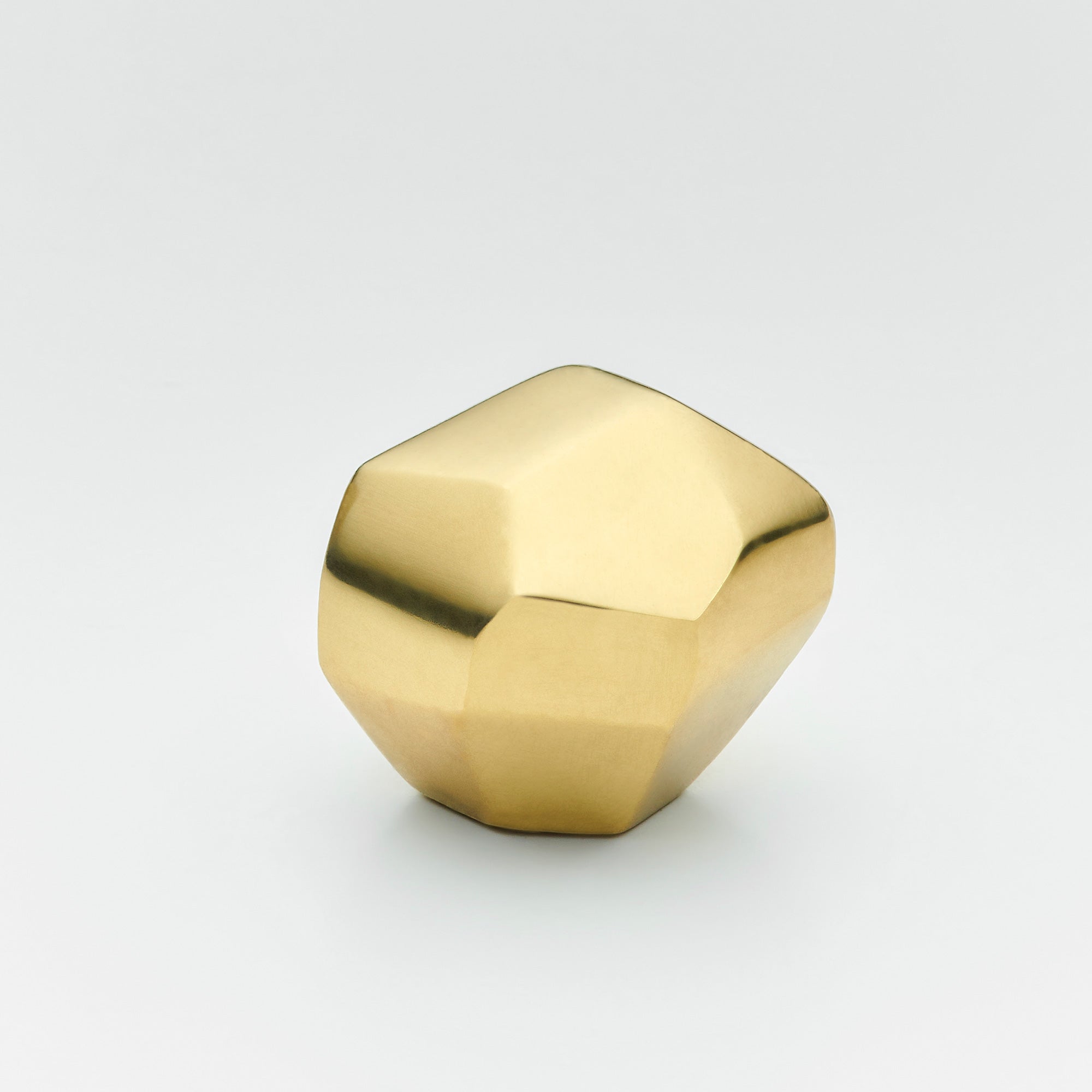 Darwin Cabinet Knob – Henry Blake
