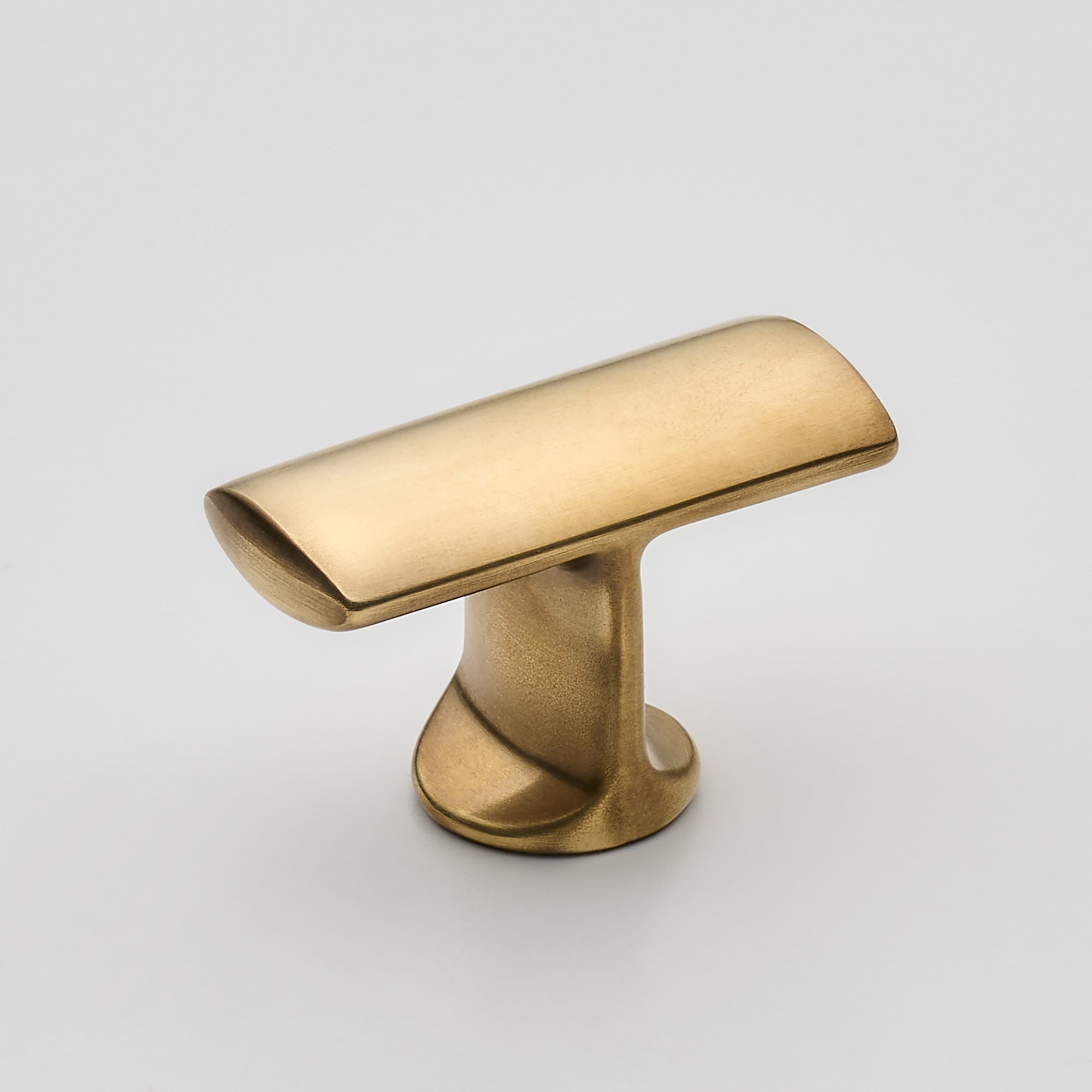 Verve T-Bar Cabinet Knob – Henry Blake