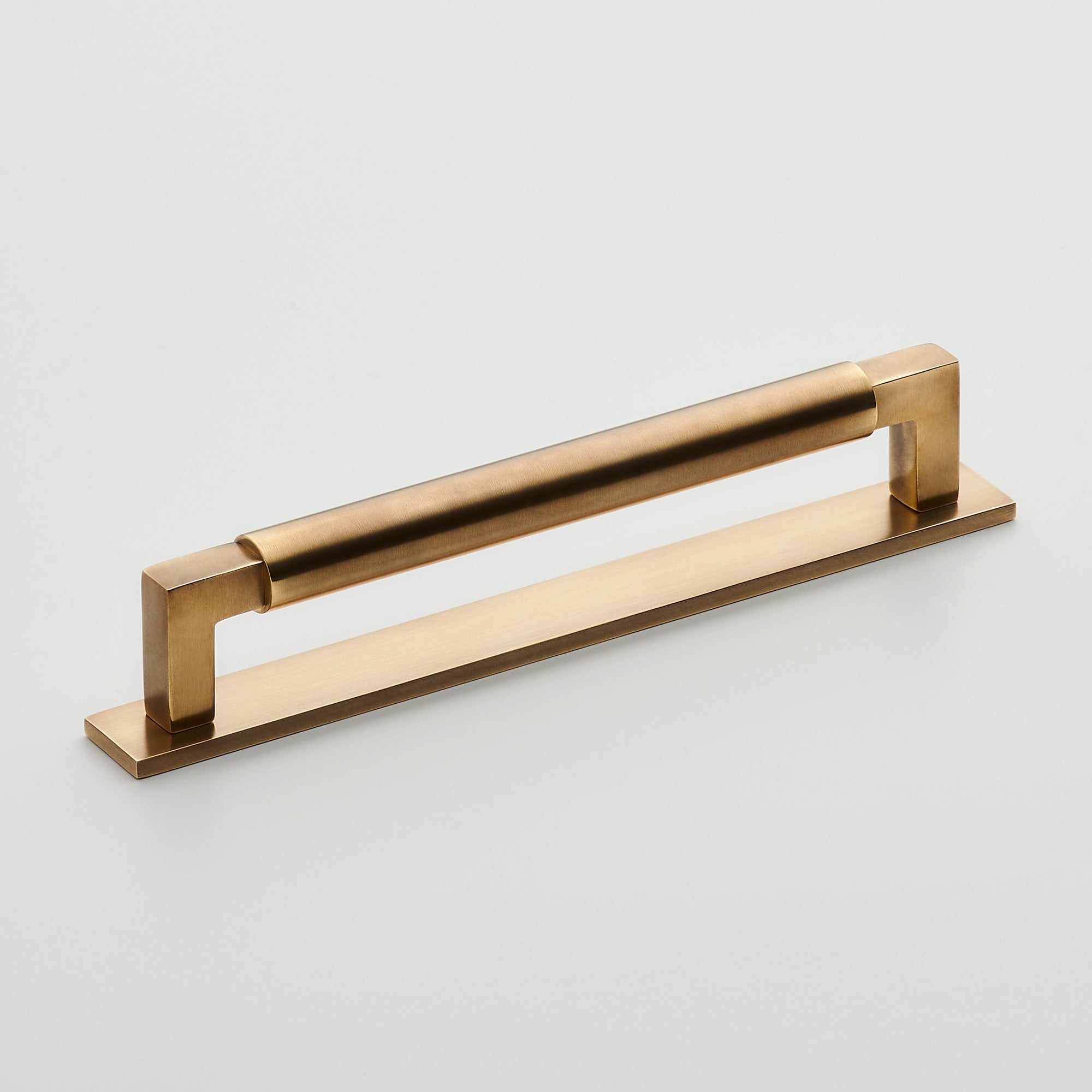 Bauhaus Bar Cabinet Handle on a Backplate – Henry Blake